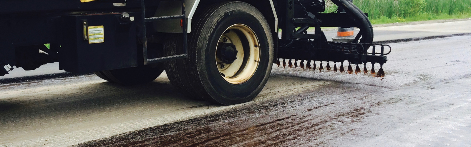 Abat-poussières à base d’huile - McAsphalt